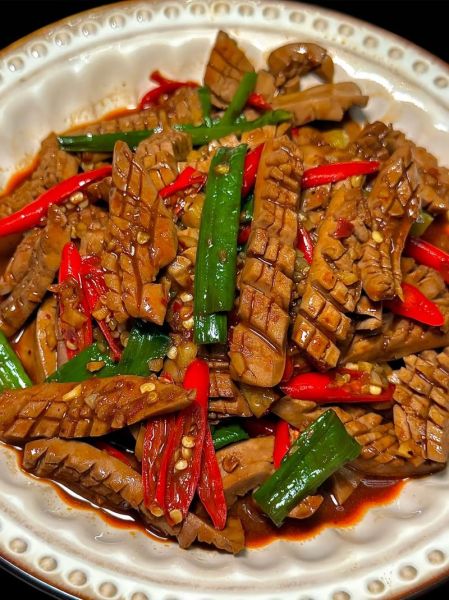 爆炒猪腰花怎么炒又嫩又好吃_猪腰花去腥技巧-第1张图片-山城妙识