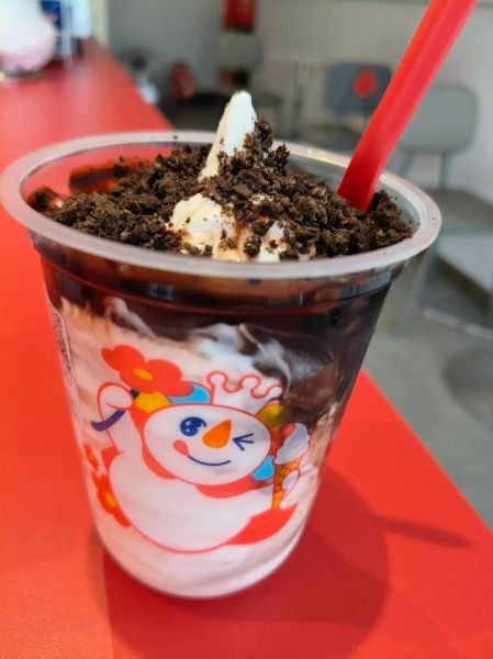 圣代杯冰淇淋怎么做_圣代杯冰淇淋热量高吗-第3张图片-山城妙识