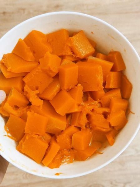 蒸南瓜不出水的小窍门_蒸南瓜怎么保持干爽-第3张图片-山城妙识