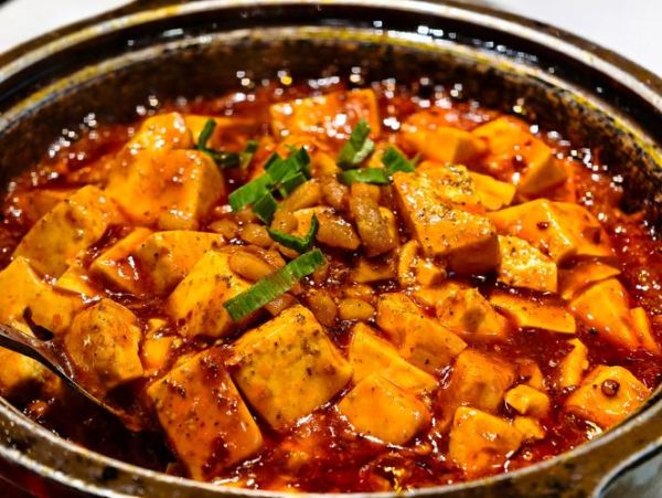 四川麻婆豆腐怎么做_正宗川味回锅肉做法-第1张图片-山城妙识