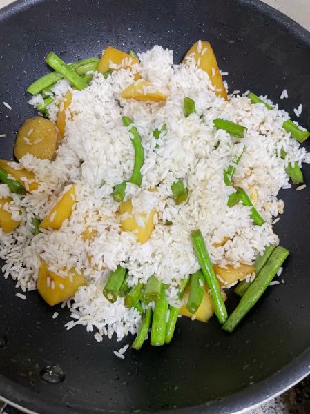 农家锅巴饭怎么做_锅巴饭做法大全-第3张图片-山城妙识