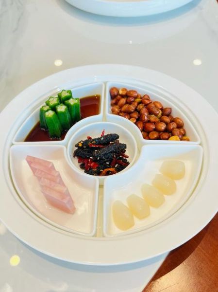 家常中餐图片怎么拍_家常中餐摆盘技巧-第1张图片-山城妙识 家常中餐图片怎么拍_家常中餐摆盘技巧-第1张图片-山城妙识