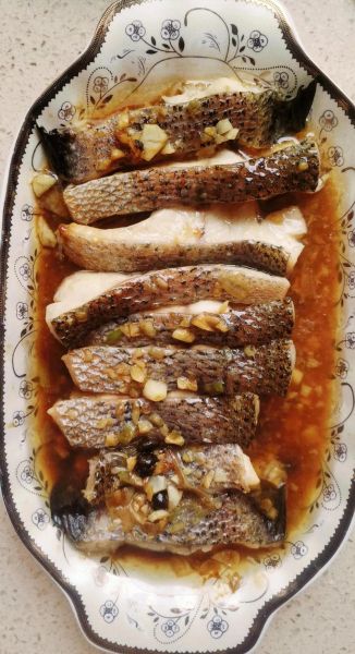 红烧黑鱼怎么做才好吃_红烧黑鱼去腥窍门-第1张图片-山城妙识 红烧黑鱼怎么做才好吃_红烧黑鱼去腥窍门-第1张图片-山城妙识