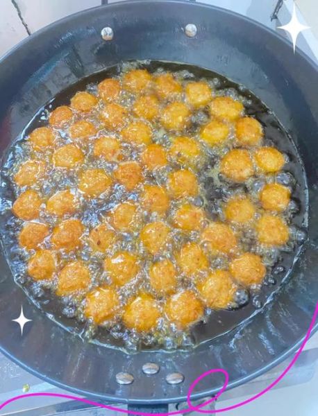 怎样炸肉丸子好吃_炸肉丸子外酥里嫩技巧-第2张图片-山城妙识