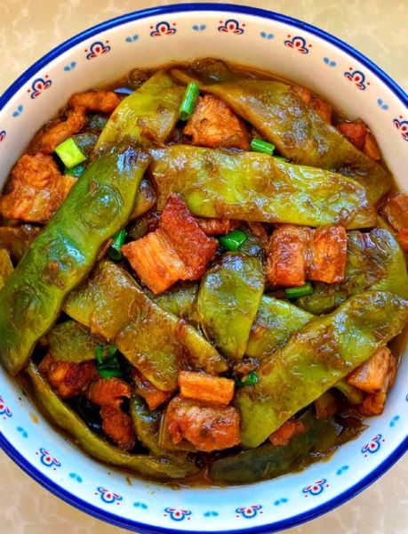 豆角炖肉焖卷子怎么做_豆角炖肉焖卷子家常做法-第2张图片-山城妙识