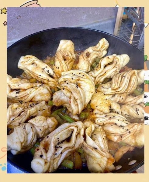 豆角炖肉焖卷子怎么做_豆角炖肉焖卷子家常做法-第3张图片-山城妙识