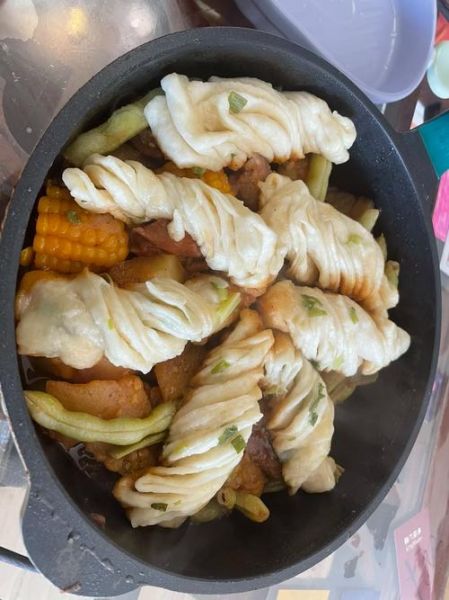 豆角炖肉焖卷子怎么做_豆角炖肉焖卷子家常做法-第1张图片-山城妙识