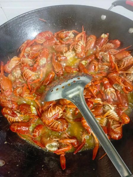 小龙虾怎么炒才好吃_小龙虾炒之前怎么处理-第1张图片-山城妙识 小龙虾怎么炒才好吃_小龙虾炒之前怎么处理-第1张图片-山城妙识