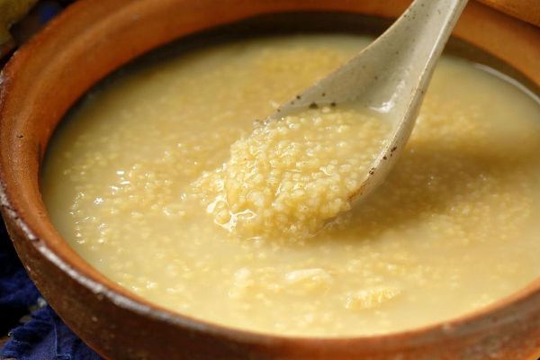 煮小米粥放碱面好吗_小米粥加碱面优缺点-第1张图片-山城妙识 煮小米粥放碱面好吗_小米粥加碱面优缺点-第1张图片-山城妙识