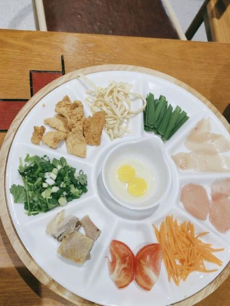 过桥米线怎么做_正宗云南过桥米线做法-第3张图片-山城妙识 过桥米线怎么做_正宗云南过桥米线做法-第3张图片-山城妙识