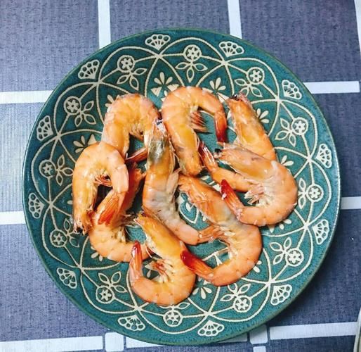 盐焗大虾怎么做_盐焗大虾用粗盐还是细盐-第2张图片-山城妙识 盐焗大虾怎么做_盐焗大虾用粗盐还是细盐-第2张图片-山城妙识