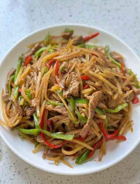 肉炒土豆丝怎么炒才脆_家常做法步骤详解-第1张图片-山城妙识 肉炒土豆丝怎么炒才脆_家常做法步骤详解-第1张图片-山城妙识