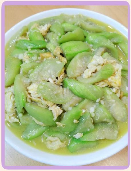 炒丝瓜怎么炒不发黑_丝瓜炒出来发黑怎么办-第1张图片-山城妙识 炒丝瓜怎么炒不发黑_丝瓜炒出来发黑怎么办-第1张图片-山城妙识