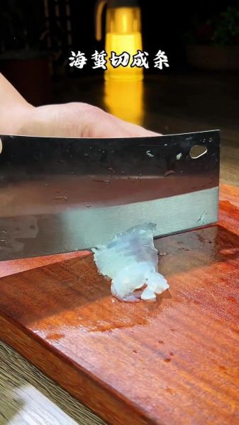 新鲜海蜇怎么凉拌_凉拌海蜇要不要焯水-第1张图片-山城妙识 新鲜海蜇怎么凉拌_凉拌海蜇要不要焯水-第1张图片-山城妙识