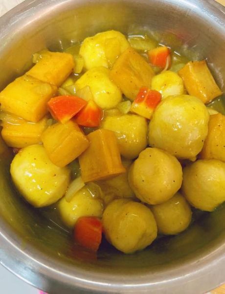 咖喱鱼丸怎么做_咖喱鱼丸用什么咖喱-第1张图片-山城妙识