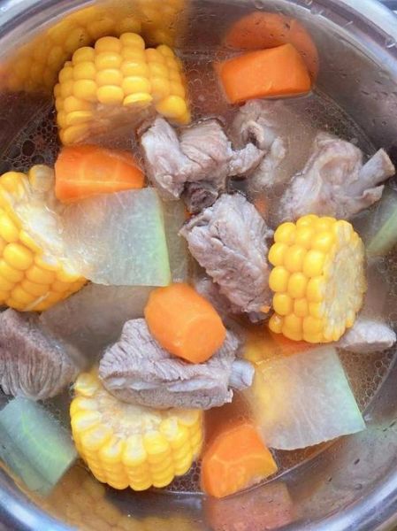 冬瓜玉米排骨汤的做法_冬瓜玉米排骨汤怎么炖好喝-第1张图片-山城妙识