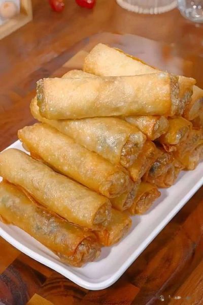 炸春卷是热油还是冷油下锅_炸春卷油温多少度最合适-第3张图片-山城妙识 炸春卷是热油还是冷油下锅_炸春卷油温多少度最合适-第3张图片-山城妙识