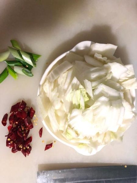 金边白菜为什么吃不到_金边白菜哪里能吃到-第2张图片-山城妙识