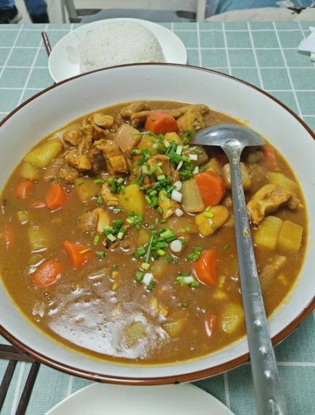 咖喱鸡块怎么烧_咖喱鸡块家常做法-第1张图片-山城妙识 咖喱鸡块怎么烧_咖喱鸡块家常做法-第1张图片-山城妙识