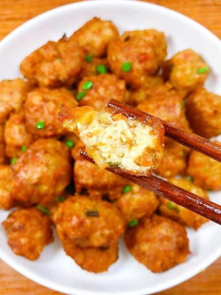 油炸藕丸子的家常做法_怎样炸藕丸子外酥里嫩-第3张图片-山城妙识