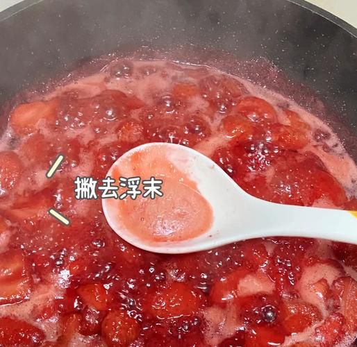 草莓沙拉酱怎么做_草莓沙拉酱能保存多久-第2张图片-山城妙识