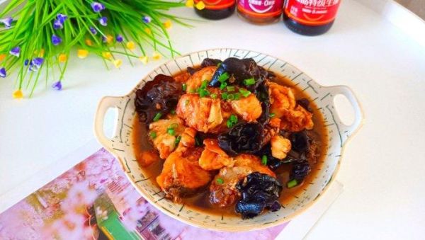 红烧草鱼块怎么做_草鱼块红烧步骤-第1张图片-山城妙识