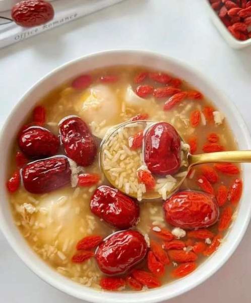 补气血吃什么最好最快又不上火_哪些食物补气血不上火-第2张图片-山城妙识