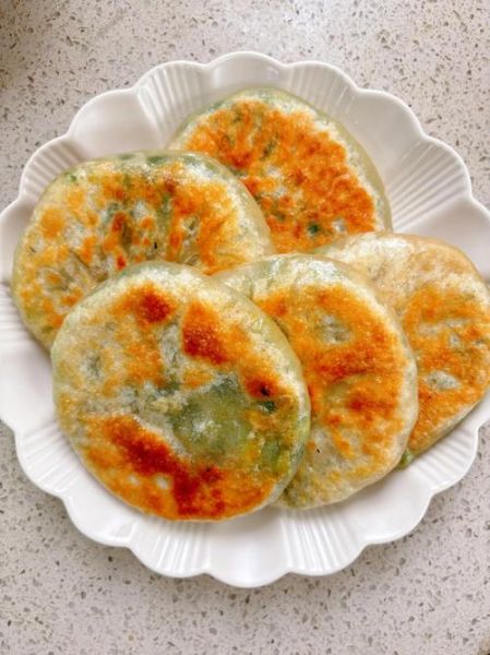 韭菜鸡蛋馅饼面怎么和_馅饼皮软而不破秘诀-第2张图片-山城妙识 韭菜鸡蛋馅饼面怎么和_馅饼皮软而不破秘诀-第2张图片-山城妙识