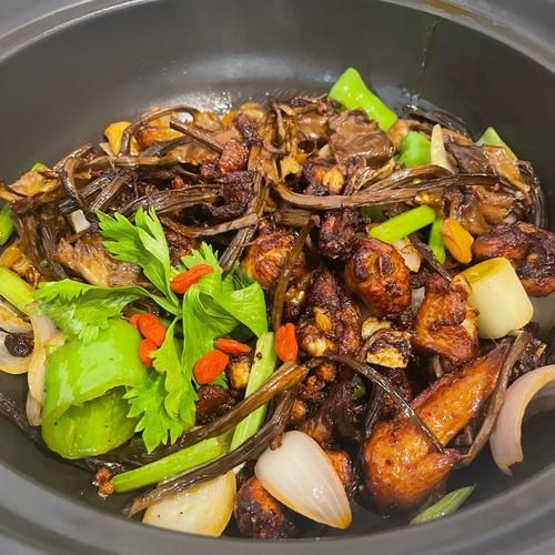 干锅腊鸡怎么做好吃_干锅腊鸡的家常做法-第1张图片-山城妙识 干锅腊鸡怎么做好吃_干锅腊鸡的家常做法-第1张图片-山城妙识