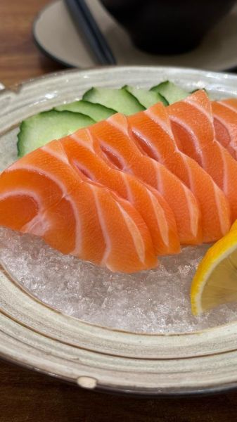 三文鱼生吃安全吗_三文鱼生吃怎么选-第2张图片-山城妙识