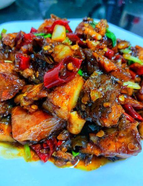 蒸腊鱼怎么做好吃又简单_蒸腊鱼的家常做法窍门-第3张图片-山城妙识