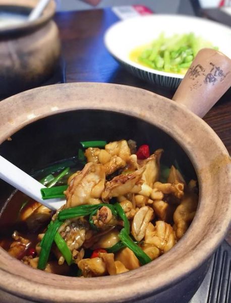 田鸡粥的功效与作用_田鸡粥适合什么人吃-第1张图片-山城妙识