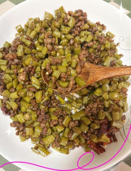 豇豆炒肉末怎么做_豇豆炒肉末需要焯水吗-第2张图片-山城妙识