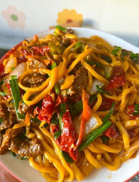 新疆炒面怎么做_新疆炒面正宗做法-第1张图片-山城妙识 新疆炒面怎么做_新疆炒面正宗做法-第1张图片-山城妙识