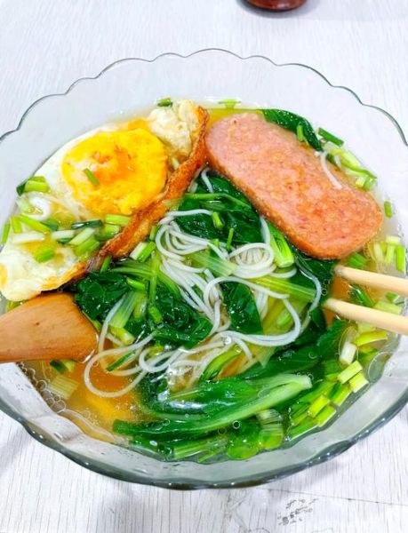 清汤面条怎么做好吃又简单_清汤面条的汤底怎么调-第1张图片-山城妙识