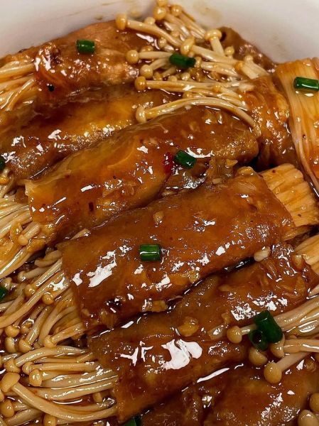 五花肉卷金针菇怎么做_五花肉卷金针菇烤箱温度时间-第3张图片-山城妙识 五花肉卷金针菇怎么做_五花肉卷金针菇烤箱温度时间-第3张图片-山城妙识