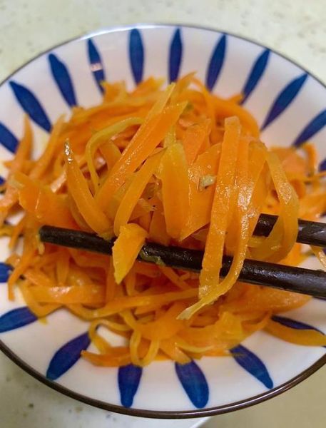 素炒胡萝卜怎么炒好吃_素炒胡萝卜做法窍门-第1张图片-山城妙识