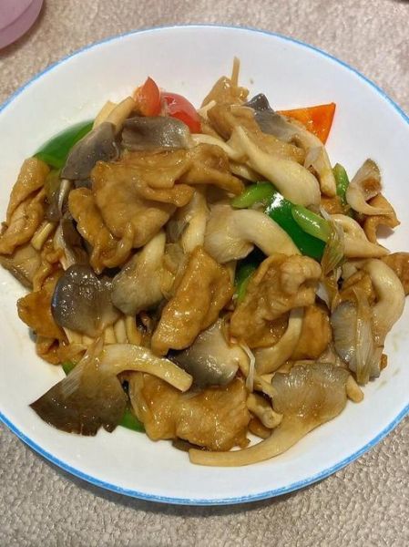 平菇炒肉要焯水吗_焯水窍门大揭秘-第3张图片-山城妙识 平菇炒肉要焯水吗_焯水窍门大揭秘-第3张图片-山城妙识