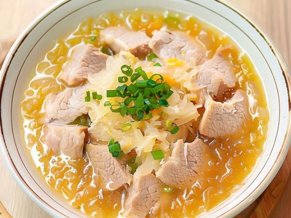 汆白肉酸菜怎么做_家常汆白肉酸菜的做法窍门-第1张图片-山城妙识