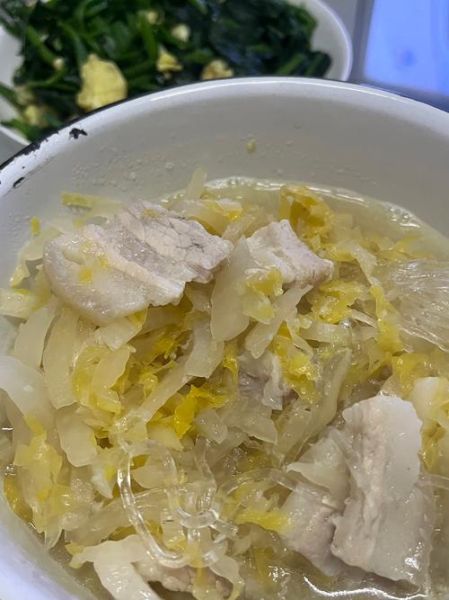 汆白肉酸菜怎么做_家常汆白肉酸菜的做法窍门-第2张图片-山城妙识