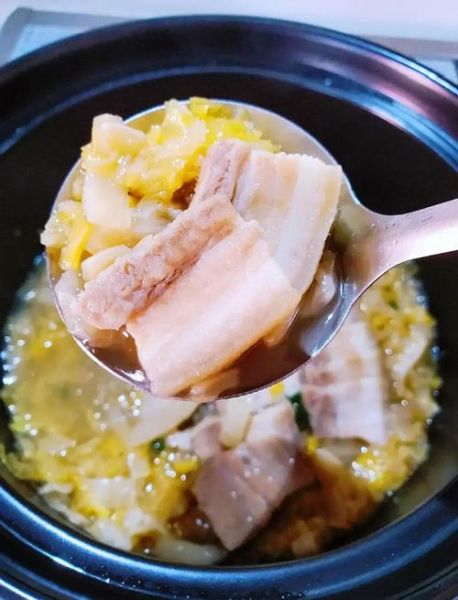 汆白肉酸菜怎么做_家常汆白肉酸菜的做法窍门-第3张图片-山城妙识
