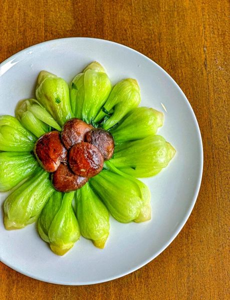 菜心炒香菇怎么炒好吃_香菇菜心不出水的秘诀-第1张图片-山城妙识