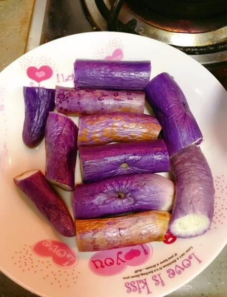 手撕茄子家常做法_茄子怎么蒸不黑-第2张图片-山城妙识