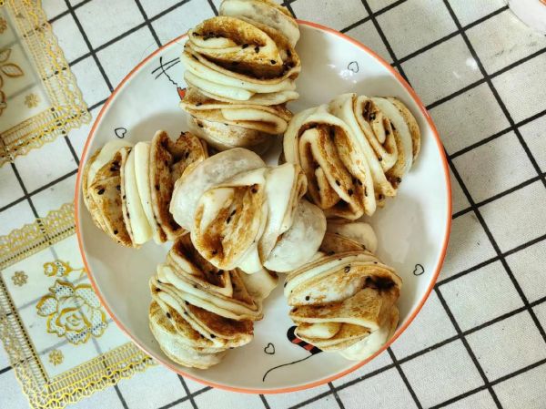 蒸芝麻酱花卷怎么做_芝麻酱花卷的做法窍门-第1张图片-山城妙识