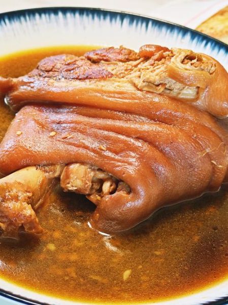 蒸肘子怎么做_蒸肘子最正宗的做法-第1张图片-山城妙识