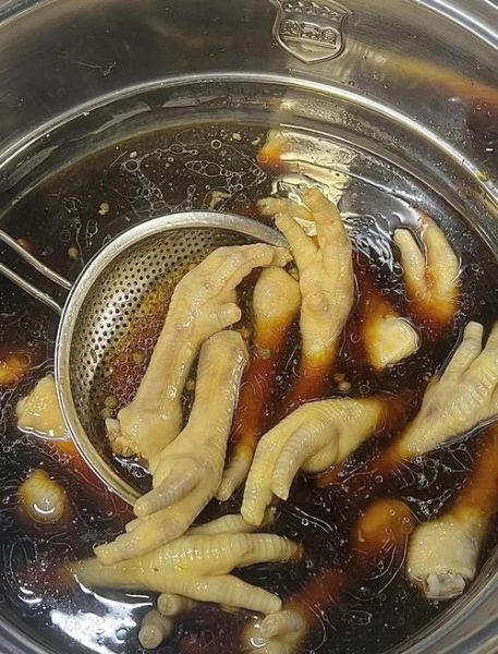 广东鸡爪怎么做好吃_家常卤水做法-第2张图片-山城妙识