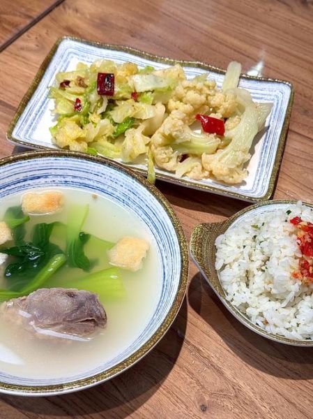 菜饭骨头汤的做法_菜饭骨头汤怎么做好吃-第3张图片-山城妙识