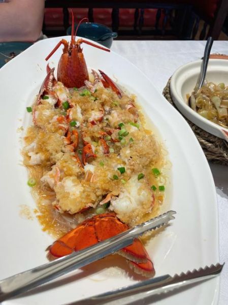 大龙虾吃什么食物_大龙虾多久喂一次-第1张图片-山城妙识