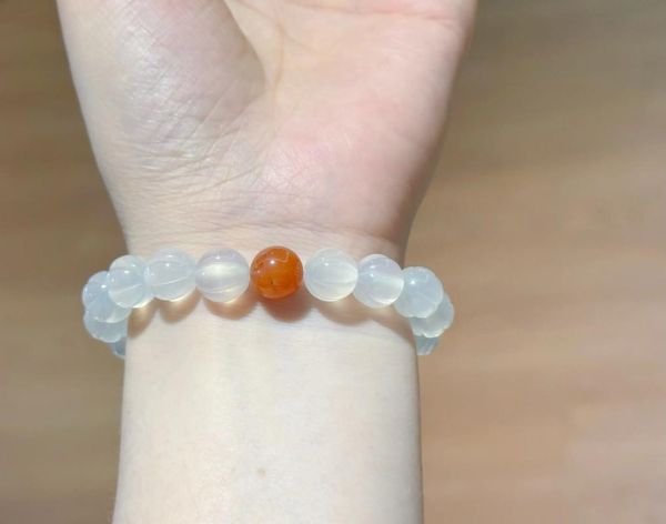 荔枝冻玛瑙的功效与作用_佩戴禁忌有哪些-第2张图片-山城妙识