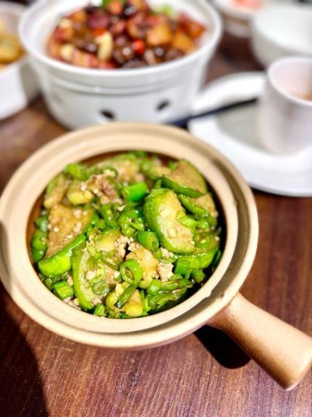 炒青茄子家常做法大全_青茄子怎么炒才好吃-第2张图片-山城妙识